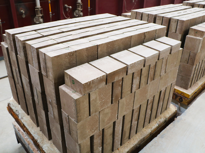 Magnesia Refractory Bricks - Manufacturing Process and Price