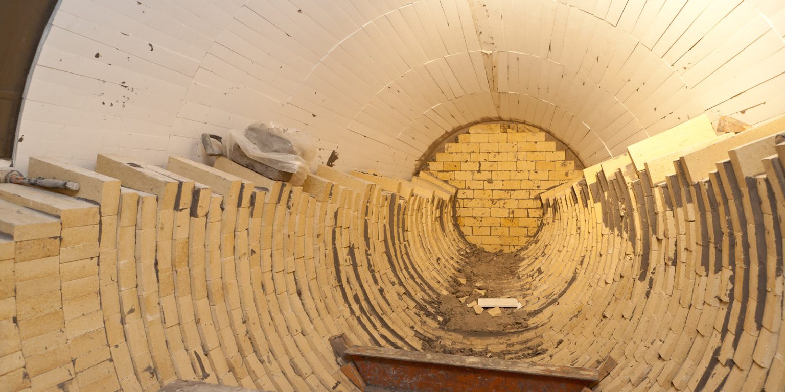 How to Choose Refractory Brick for Cement Kiln? - Kerui Guide